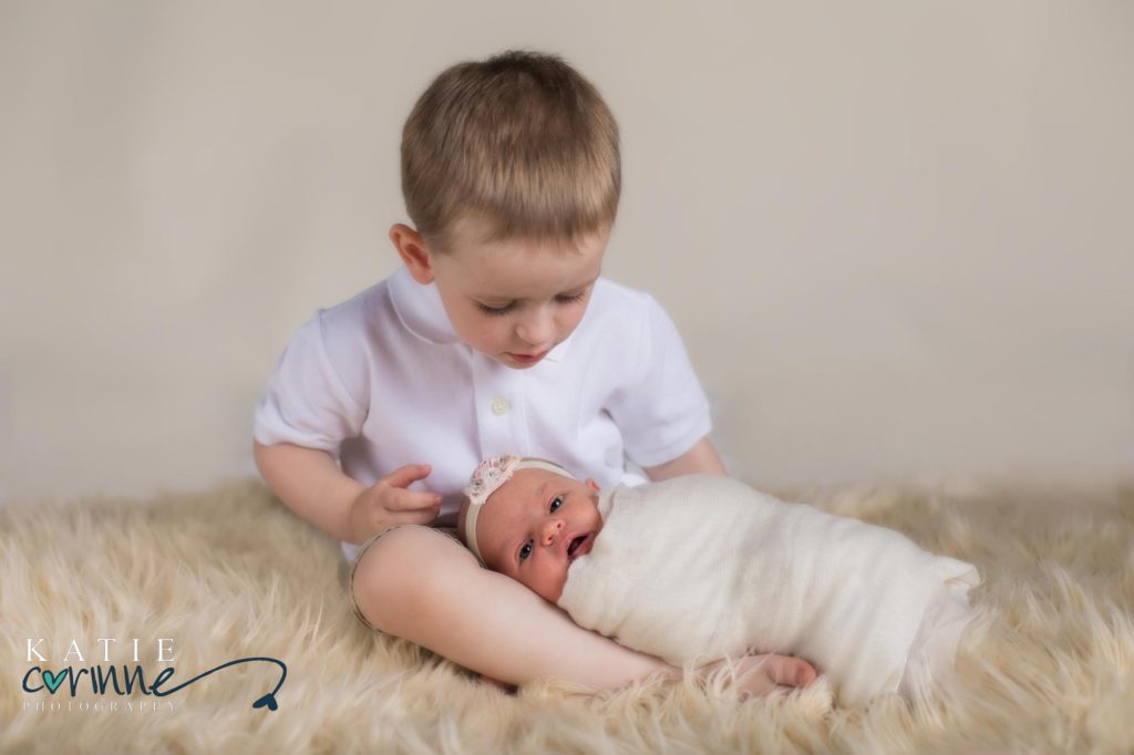 newborn sibling photography